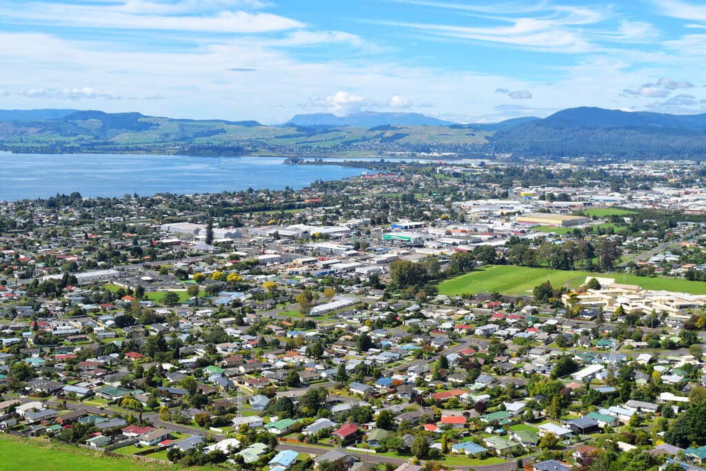 Where to Camp in Rotorua + 5 BEST Campsites ⛺ [2025] - NZ Pocket Guide