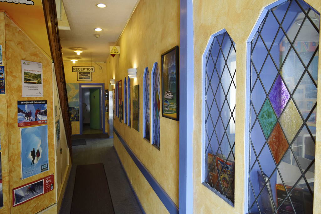 10 Best Backpacker Hostels in Nelson - NZ Pocket Guide #1 New Zealand ...