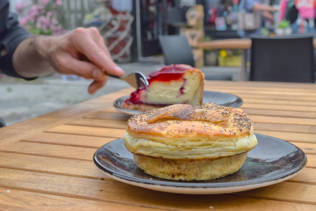 Where to Try New Zealand Food: Best Hangi, Fish & Chips & More