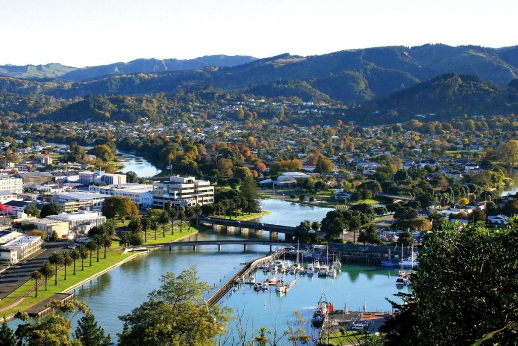 The 15 Biggest Cities in New Zealand 🏙️ [2024] - NZ Pocket Guide