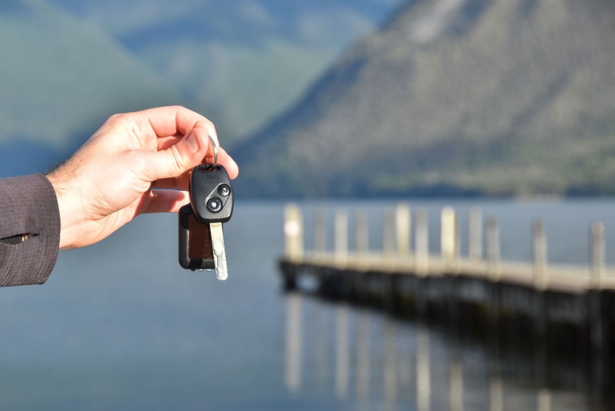 Renting a Car in New Zealand: The Essential Guide 2025
